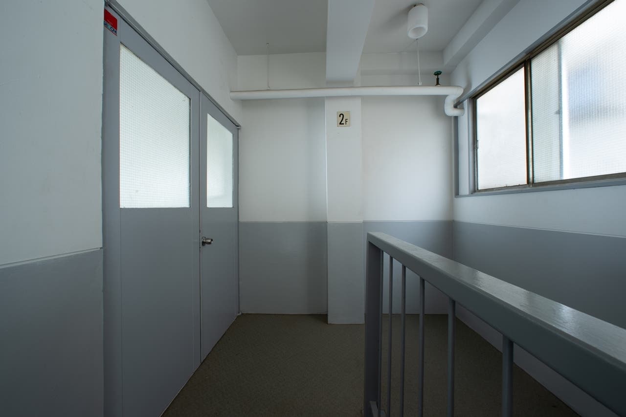 目黒 五反田 不動前 白ペンキ仕上げ  大判ペルシャ絨毯 格安プランあり　ハウススタジオの写真16