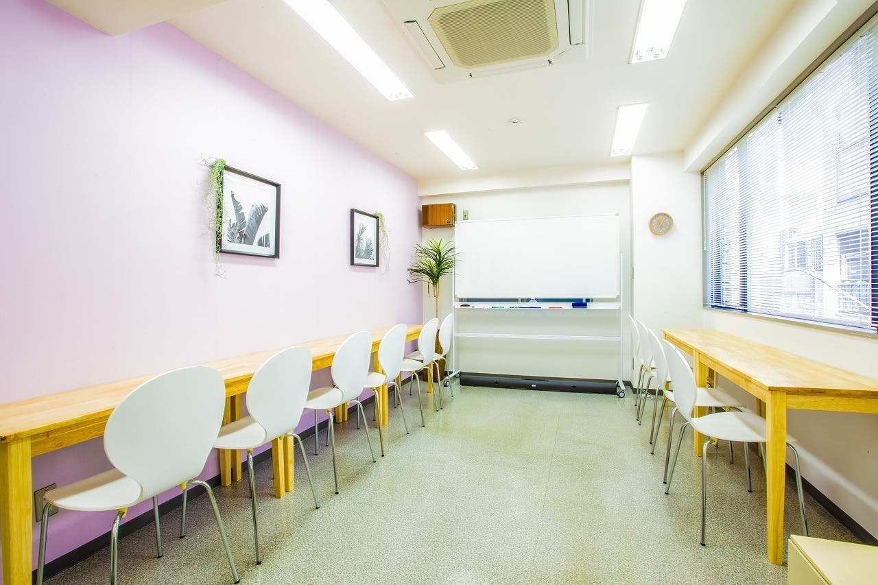 【神保町駅3分！最大20名利用可！】WiFi・プロジェクター・ホワイトボード全て無料！ふれあい貸し会議室 神保町Aの写真13