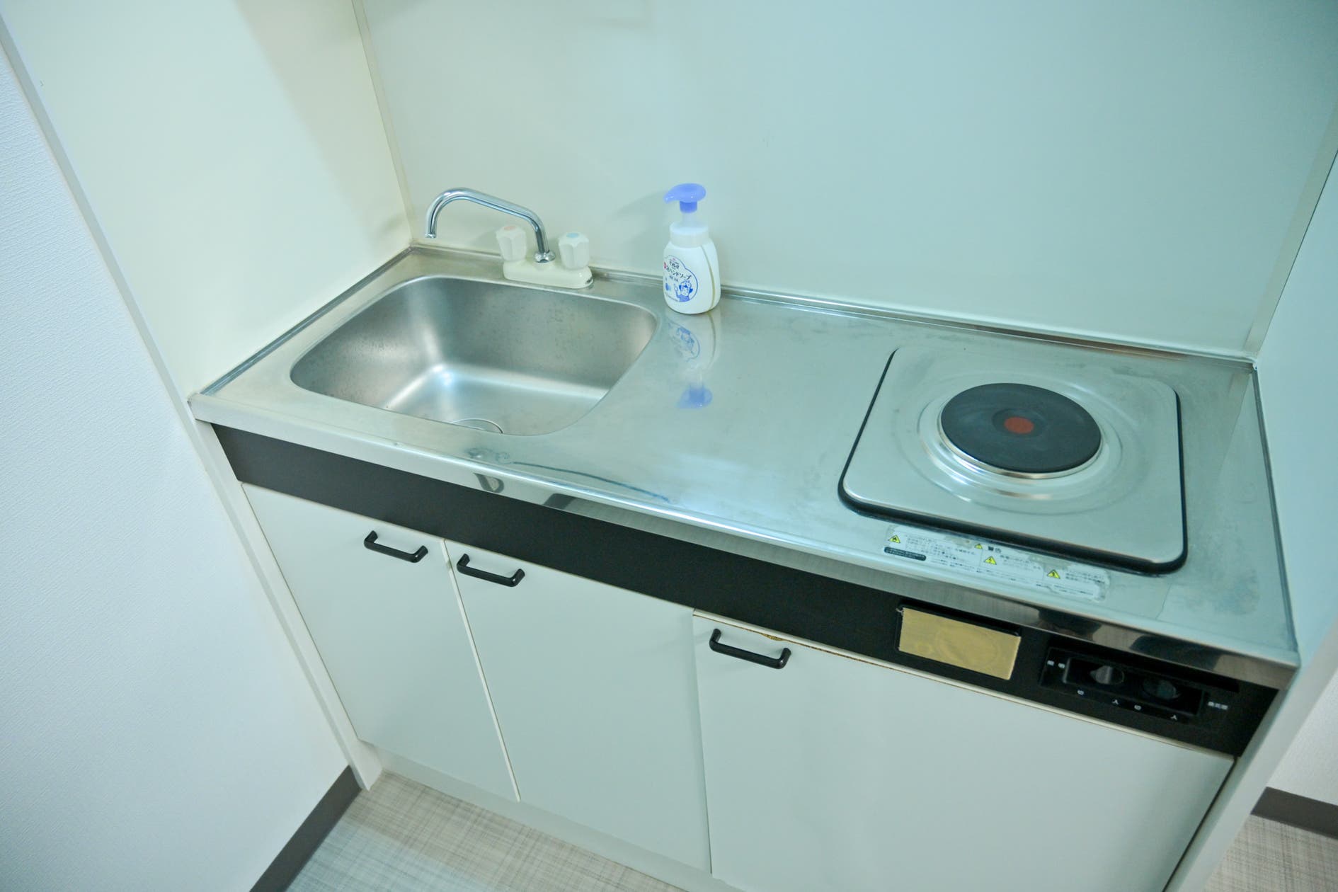 【藤沢駅２分】GS貸会議室ブルー・高速インターネット・完全個室・アクリル板設置・きれいなスペースで快適に動画撮影・会議ができる！の写真9