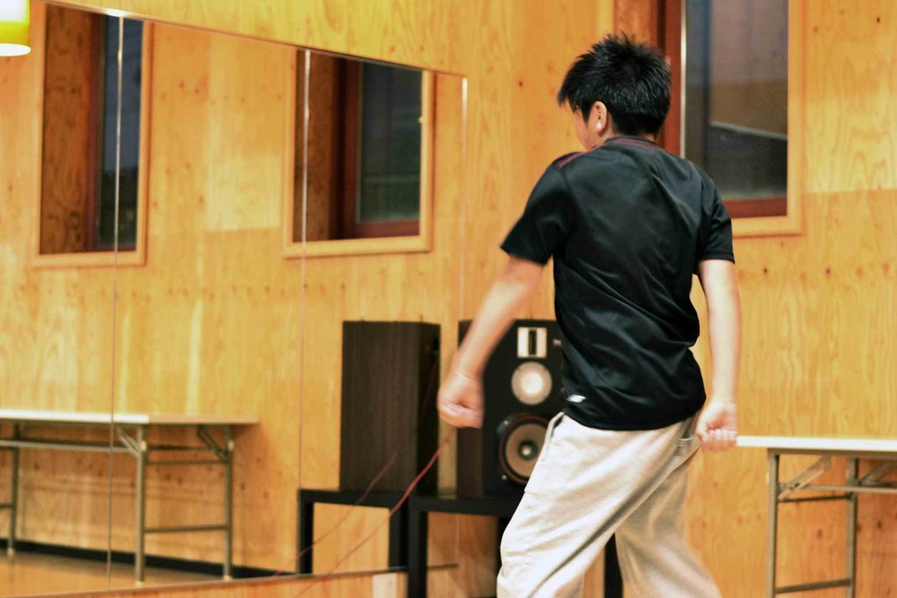 【千葉・八街市】大きなフローリングスタジオとキッチンの使える空間の写真5