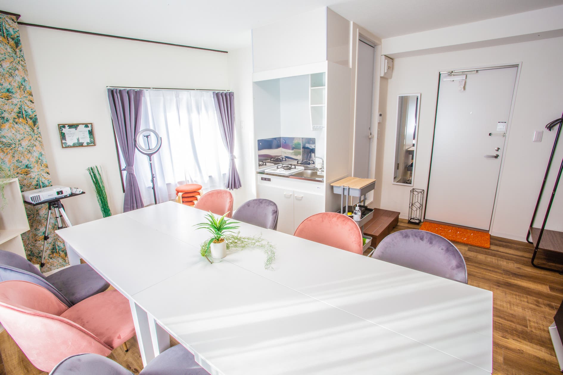 《LVB二子玉川✨》二子玉川徒歩4分/最大12名/おしゃれ会議室/パーティ/無料Wifiテレワーク/スマホ撮影ライトの写真9