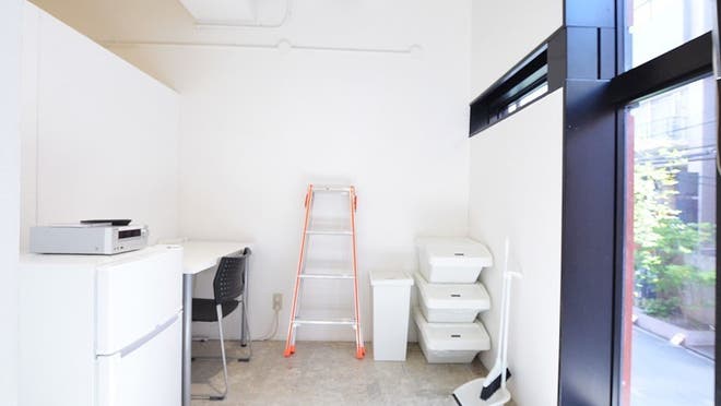 【2F-202】南船場のランドマークビルにある、心斎橋駅、本町駅すぐのレンタルスペース。【大阪市中央区】の写真5