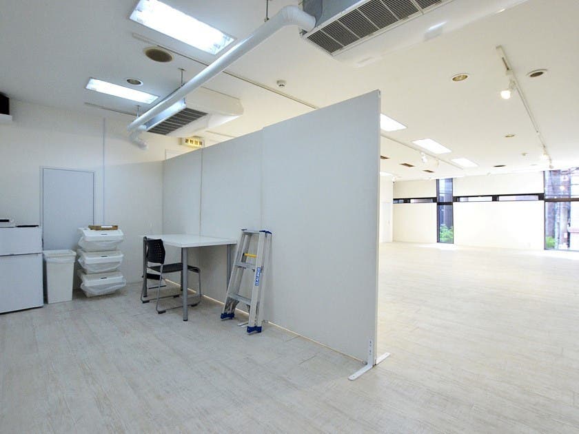 【2F-203】南船場のランドマークビルにある、心斎橋駅、本町駅すぐのレンタルスペース。【大阪市中央区】の写真10