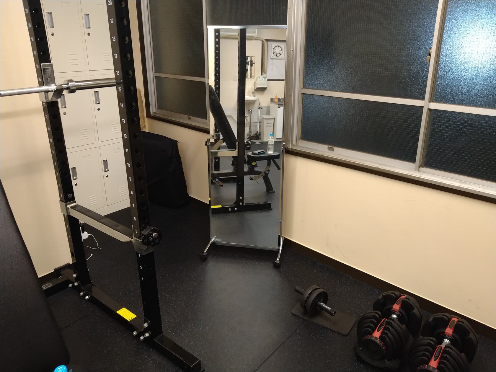 コロナ対策完全個室ジム❗業界最安値300円から❗1人の登録で３人まで利用可能❗他人や順番待ちを気にせずワークアウト❗    の写真9