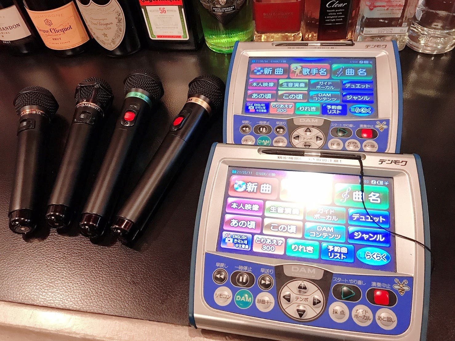 【西武新宿駅1分】貸し切りBAR・各種パーティー/2次会/飲み放題/カラオケ無料/ダーツ/スタンディング/クリスマスの写真7