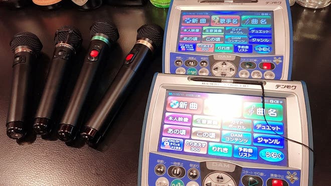 【西武新宿駅1分】貸し切りBAR・各種パーティー/2次会/飲み放題/カラオケ無料/ダーツ/スタンディング/クリスマスの写真7