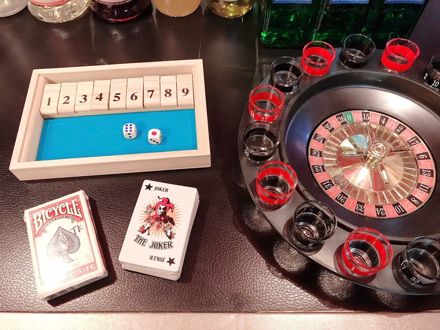 【西武新宿駅1分】貸し切りBAR・各種パーティー/2次会/飲み放題/カラオケ無料/ダーツ/スタンディング/クリスマスの写真8