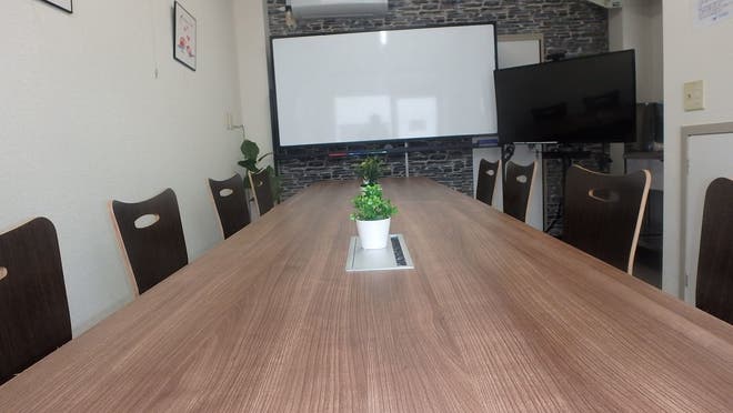 【綾瀬駅4分!12名】綺麗な室内!飲食可!WiFi・モニター・ホワイトボード全て無料!土足可!ふれあい貸し会議室 綾瀬A-トレの写真4