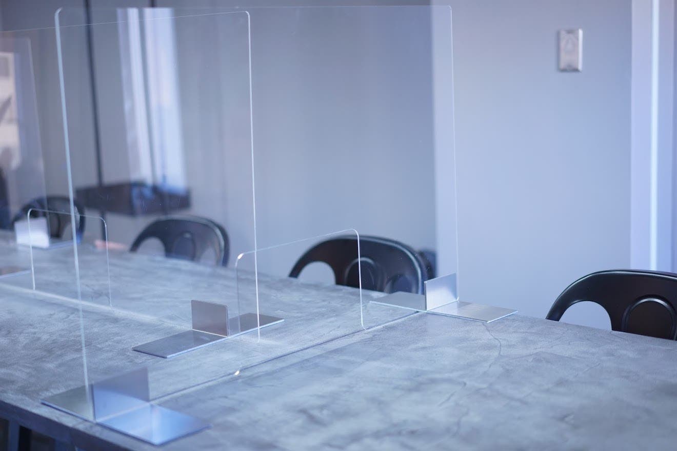 【南森町/大阪天満宮】片面ガラス張りのおしゃれで落ち着いた会議室・・・会議/撮影・収録/ボードゲーム/ファンミーティングなどの写真12