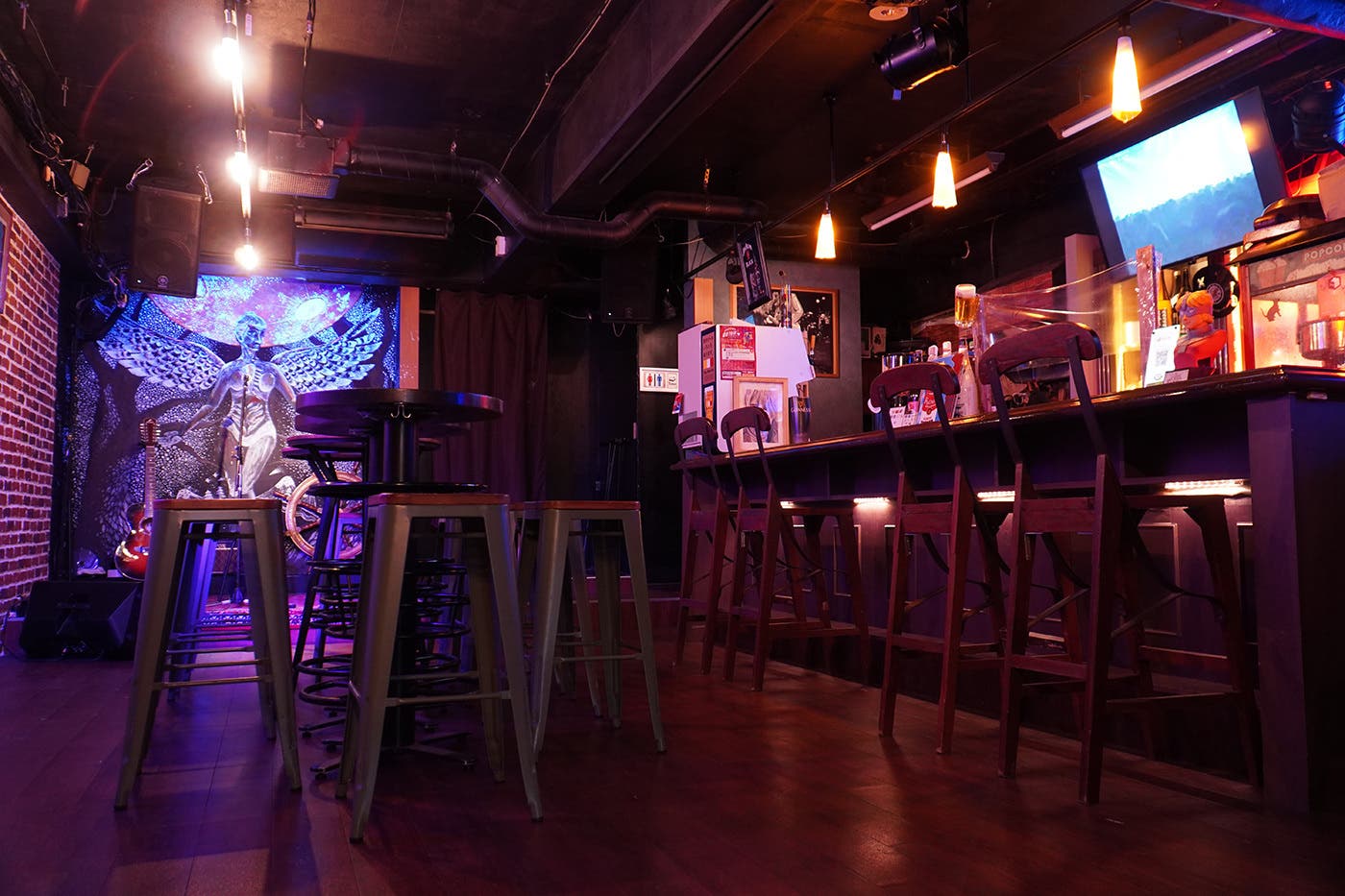 JR稲毛駅徒歩4分！本格バースペースを備えたロケーション【撮影/演奏/パーティ/セミナー/コスプレ更衣室完備】の写真9