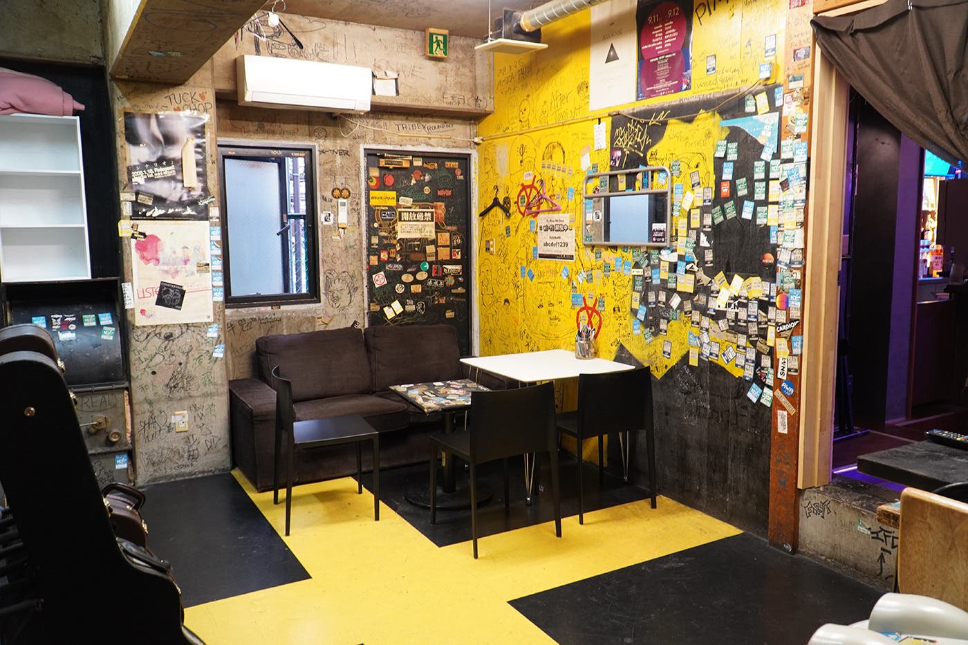 JR稲毛駅徒歩4分！本格バースペースを備えたロケーション【撮影/演奏/パーティ/セミナー/コスプレ更衣室完備】の写真15