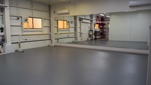 2021年3月にできたばかりの綺麗なスタジオ☆バレエ、ダンス、ヨガのレッスンに最適!の写真3