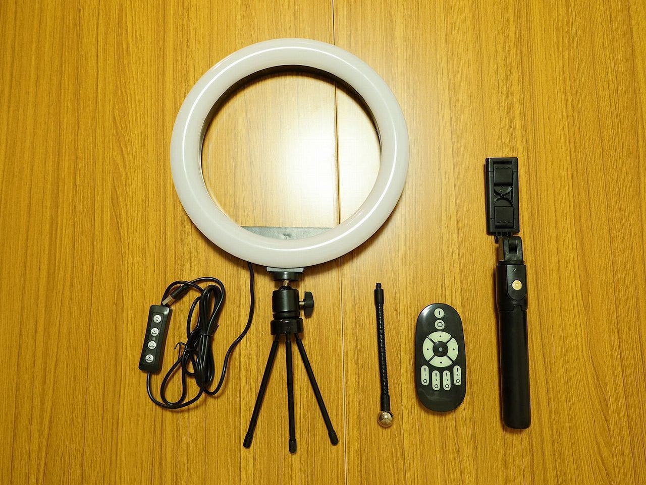 【中目黒駅7分！10名利用可！】綺麗な室内！WiFi・プロジェクター・ホワイトボード全て無料！ふれあい貸し会議室 中目黒Aの写真13