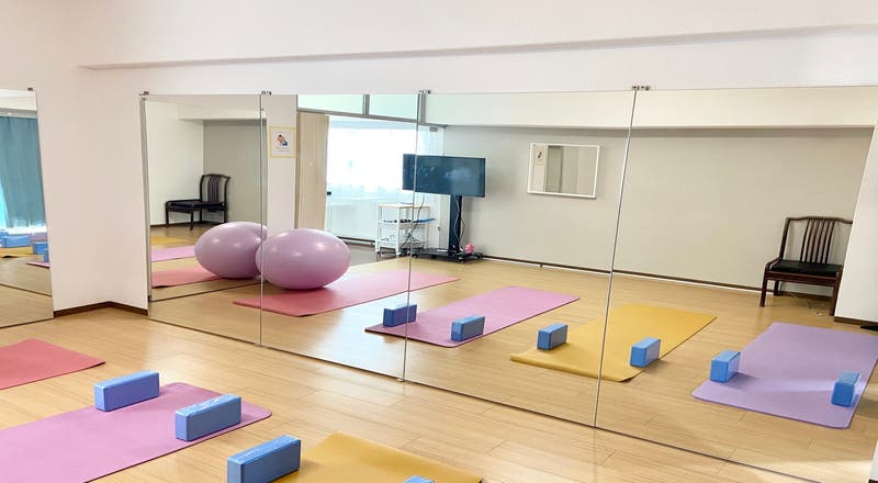 (御堂筋線2分、阪急京都線4分)講習、楽器、ダンス、演劇、ヨガにおすすめ、手ぶらで使えるレンタルスタジオ