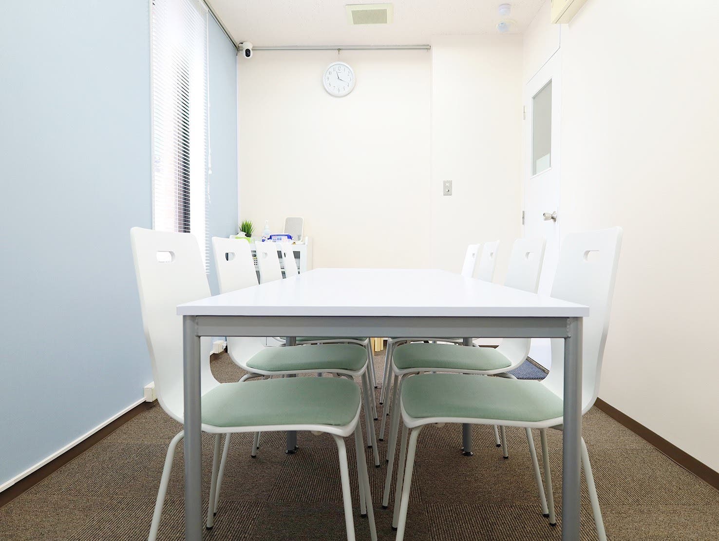 【赤坂見附駅徒歩2分/赤坂駅徒歩4分】10名/高速光Wifi・プロジェクター/ボドゲや楽器練習にも/軽飲食可/靴のまま利用可の写真11