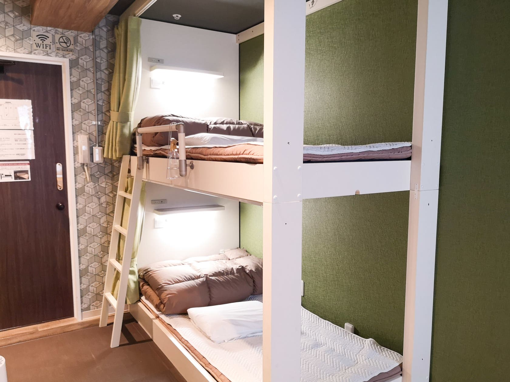 ＜シアタールーム＞南京町にある好立地のプロジェクター付シアタールーム！ボードゲーム無料貸出・部屋外にミニキッチン完備！の写真8