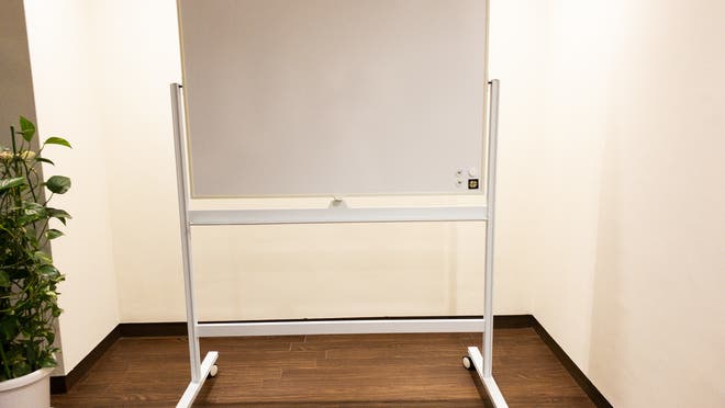 広島三越&胡町電停から徒歩1分✨広いスタジオ&スペース✨全身鏡が壁2面✨ヨガマット無料貸出し✨ダンスの写真9