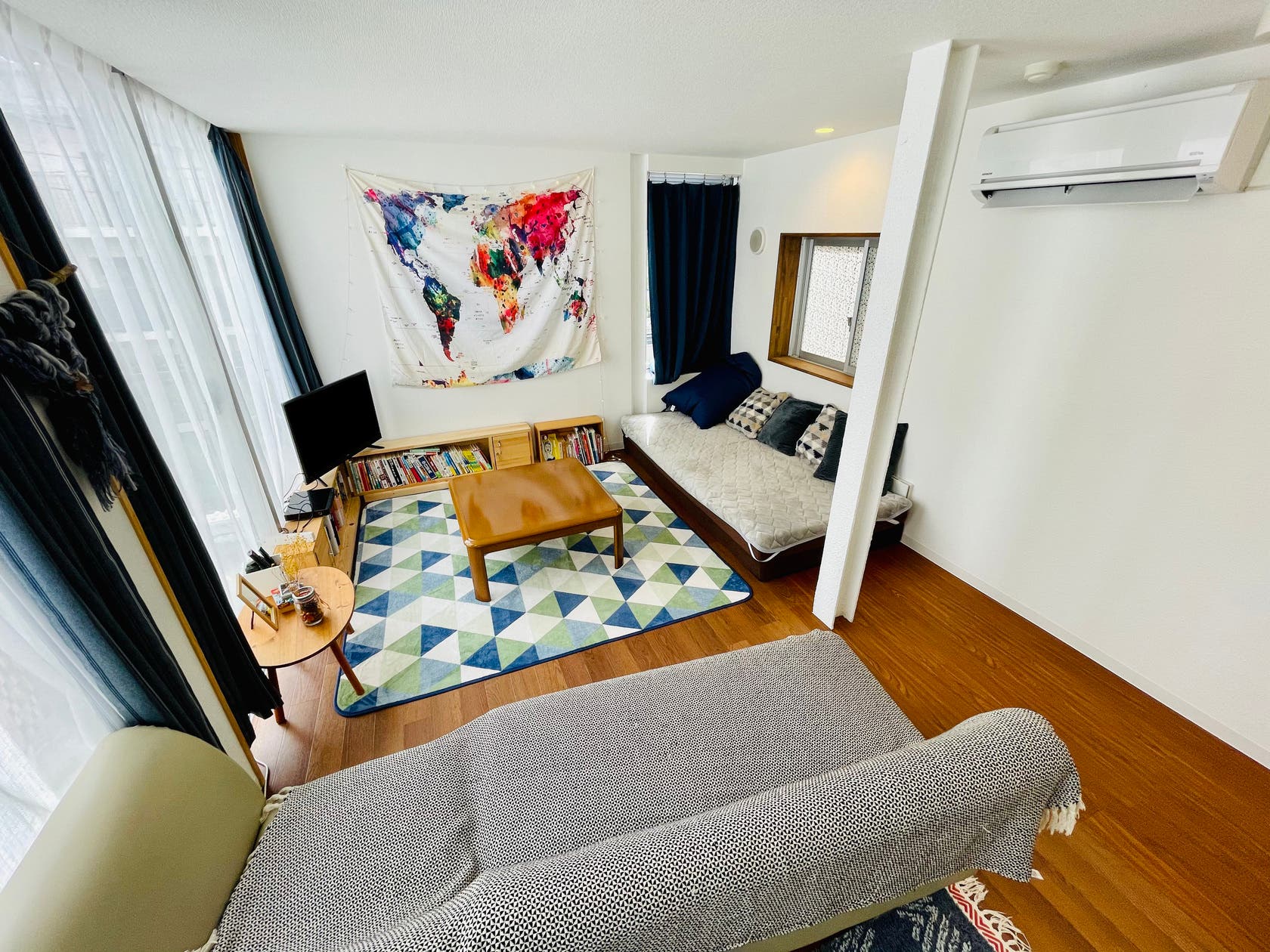 【JR大阪京橋】【G03】当日予約可！100インチプロジェクター無料でおうちシアター/コタツ/カップル/デート/映画鑑賞にの写真13