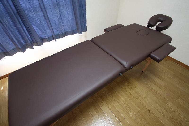 ⭐聖蹟桜ヶ丘駅2分！10名利用可⭐50型モニタ/光回線/WiFi/FireTV/BlurayDVD/施術台/キッチン全無料！の写真28