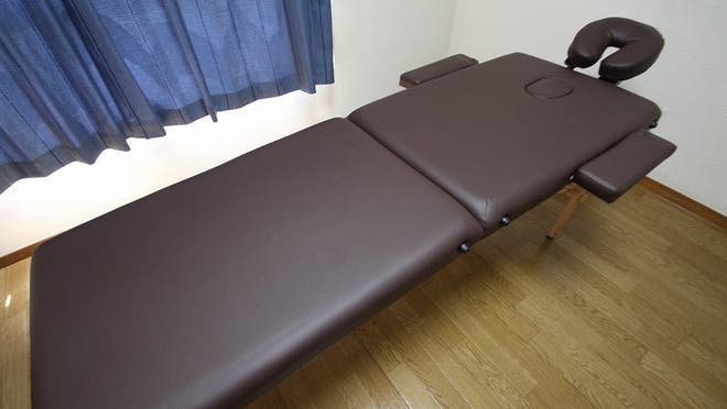 ⭐聖蹟桜ヶ丘駅2分!10名利用可⭐50型モニタ/光回線/WiFi/FireTV/BlurayDVD/施術台/キッチン全無料!の写真28