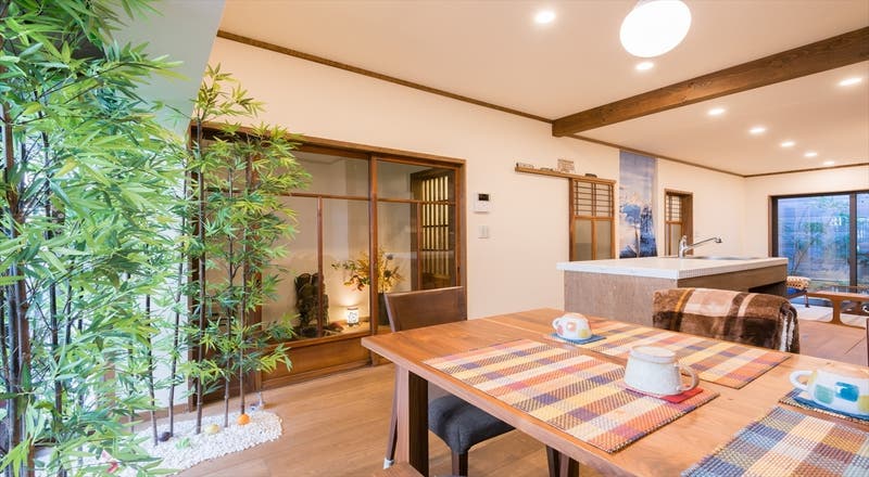 【京都市内路地奥のアイランドキッチン付き2LDKリノベーション京町家】撮影/教室/会議などに♪