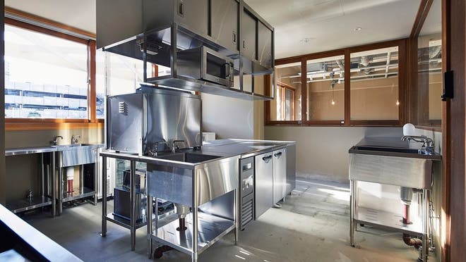 業務用シェアキッチン&テーブルスペース/菓子製造・仕込み・動画撮影にぴったりの写真1