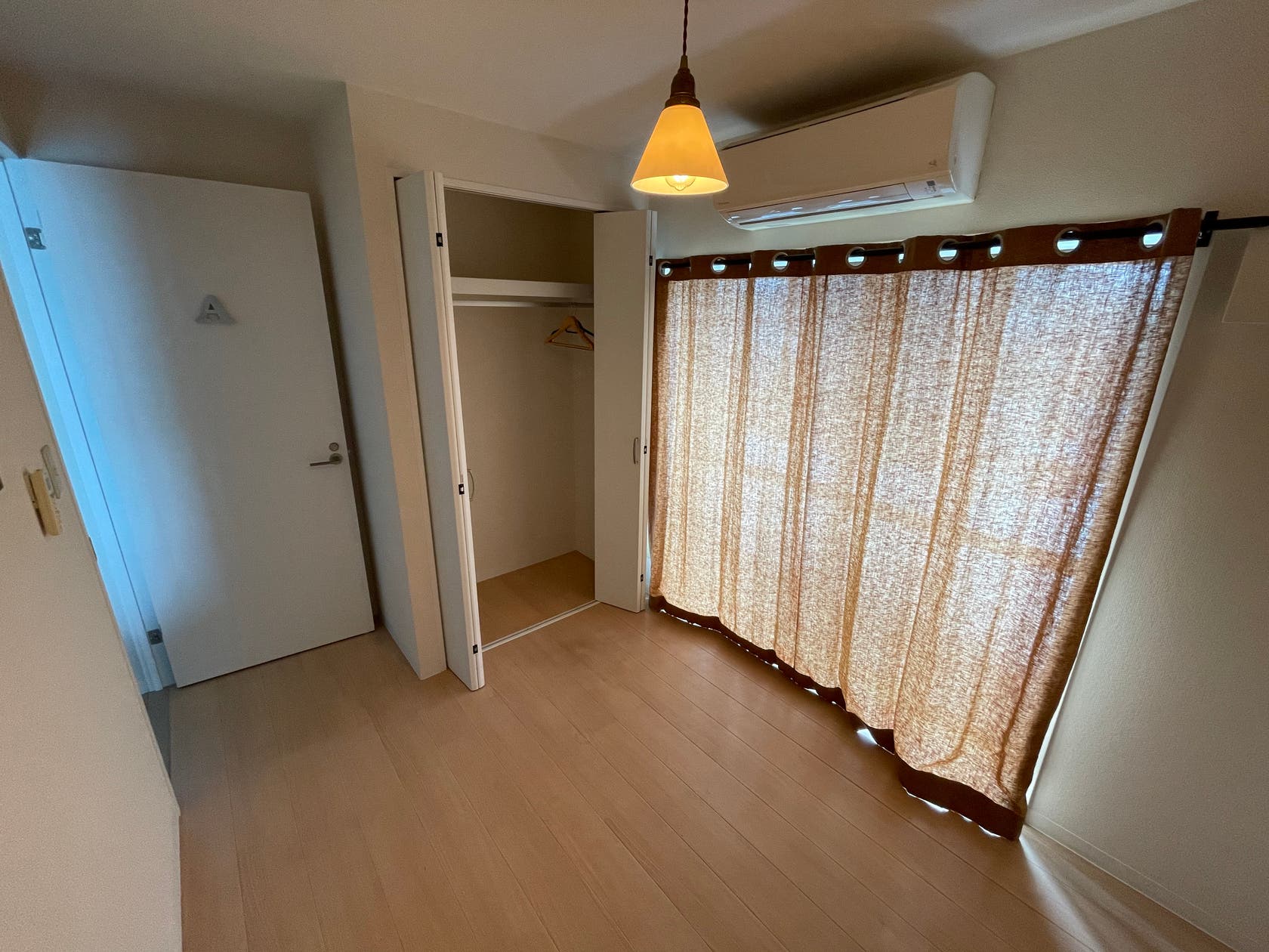 【広々100平米・屋上付】５LDKのデザイナーズ空間｜キッチン・ロケ撮影｜ArtSpaceMONNAKAの写真21