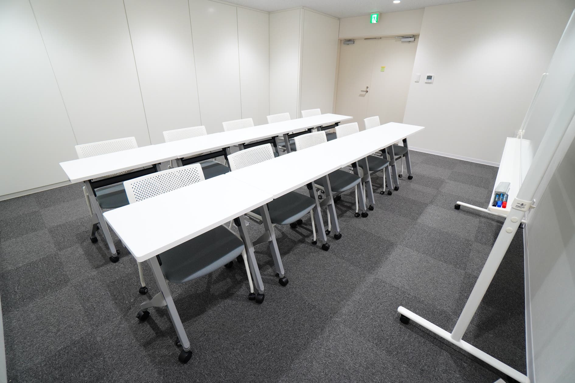 ＜戸塚会議室＞戸塚駅徒歩3分！光Wi-Fi無料！会議/打ち合わせ/セミナー/商談/リモートワーク/テレワーク/作業場所の写真8