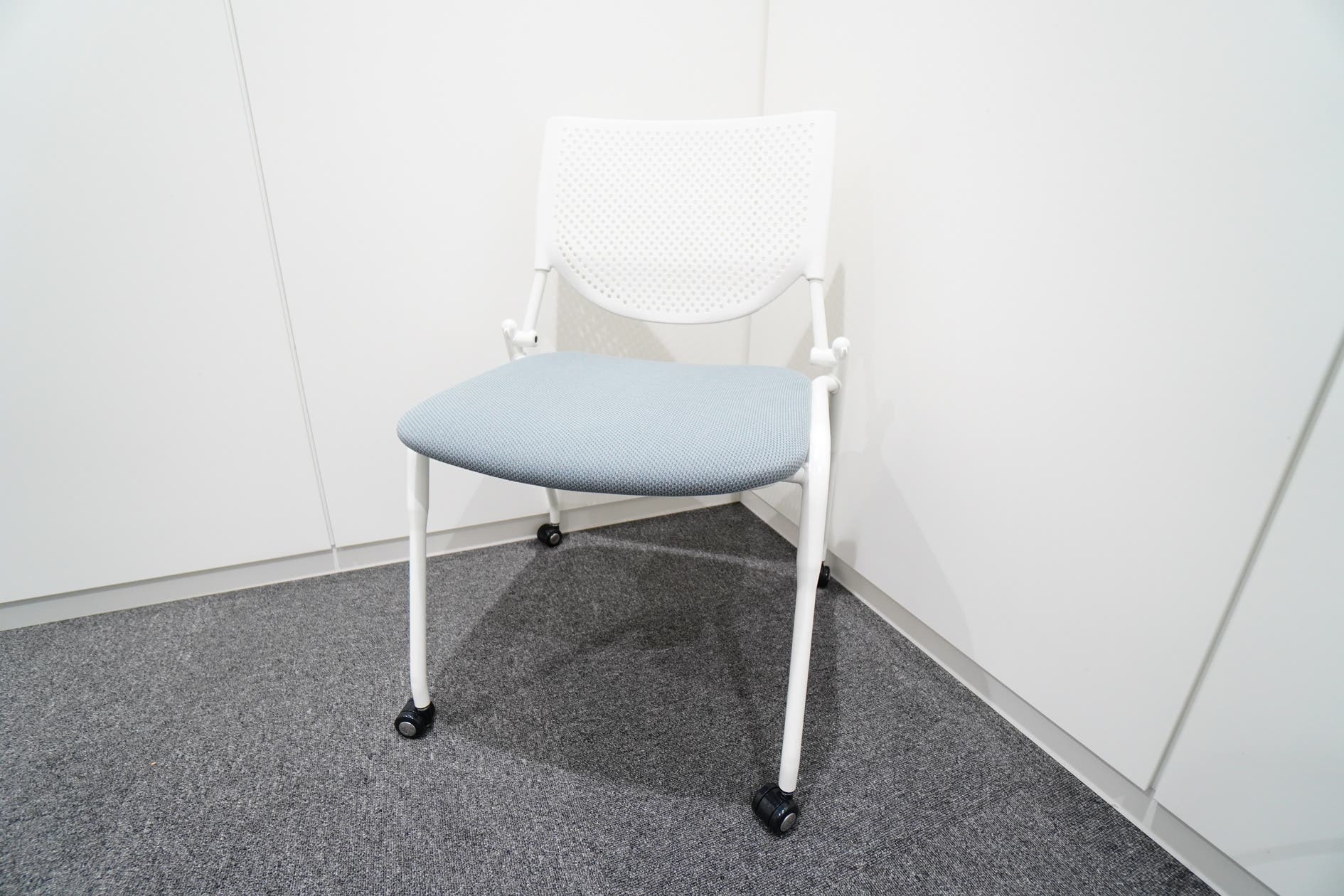 ＜戸塚会議室＞戸塚駅徒歩3分！光Wi-Fi無料！会議/打ち合わせ/セミナー/商談/リモートワーク/テレワーク/作業場所の写真13