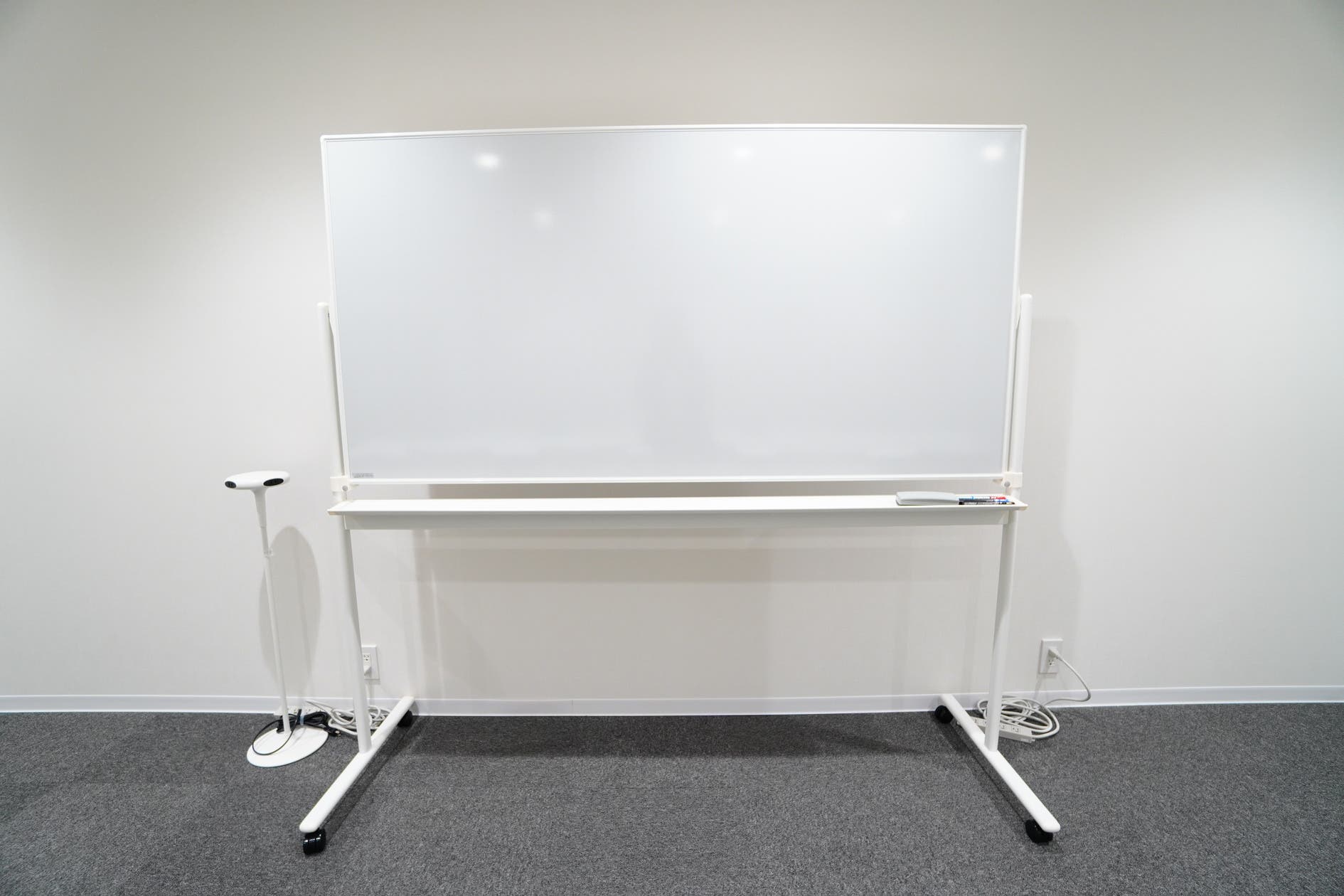 ＜戸塚会議室＞戸塚駅徒歩3分！光Wi-Fi無料！会議/打ち合わせ/セミナー/商談/リモートワーク/テレワーク/作業場所の写真14