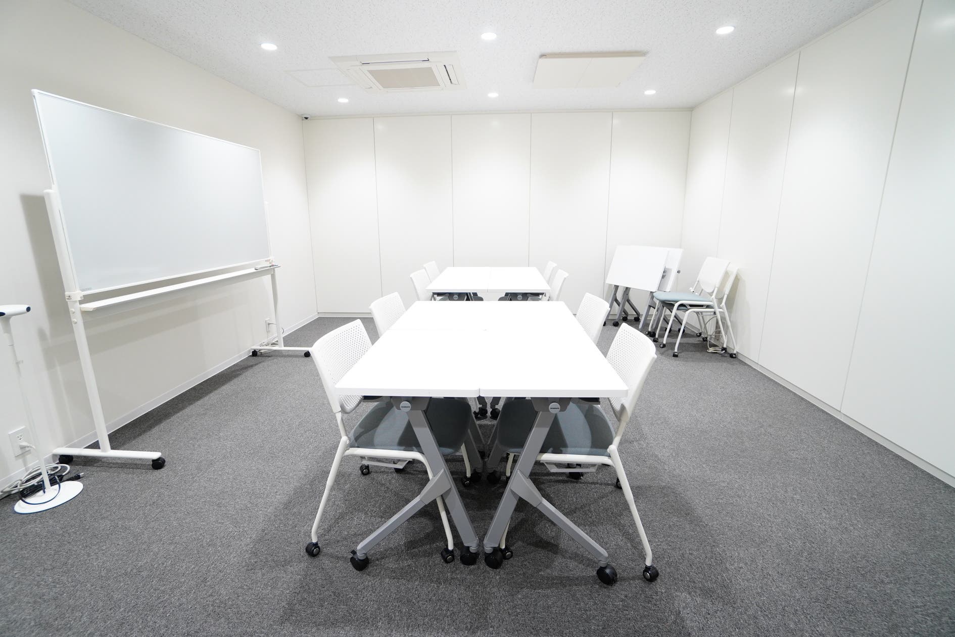 ＜戸塚会議室＞戸塚駅徒歩3分！光Wi-Fi無料！会議/打ち合わせ/セミナー/商談/リモートワーク/テレワーク/作業場所の写真12