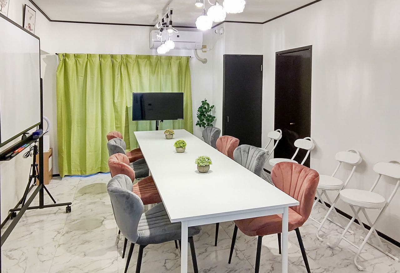 【博多駅P4出口徒歩1分！】WiFi・プロジェクター・モニター・ホワイトボード全て無料！ふれあい貸し会議室 博多A-チンクエの写真5