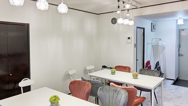 【博多駅P4出口徒歩1分!】WiFi・プロジェクター・モニター・ホワイトボード全て無料!ふれあい貸し会議室 博多A-チンクエの写真8