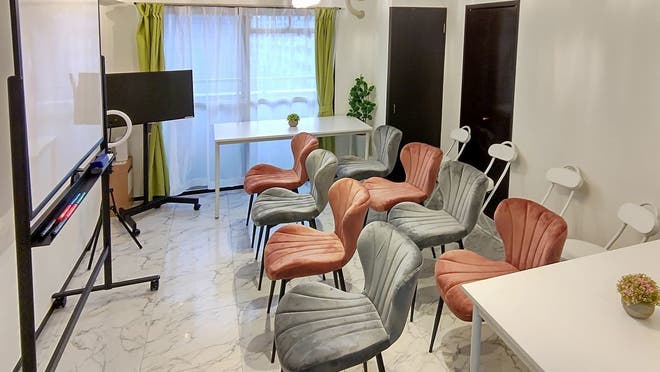 【博多駅P4出口徒歩1分!】WiFi・プロジェクター・モニター・ホワイトボード全て無料!ふれあい貸し会議室 博多A-チンクエの写真10