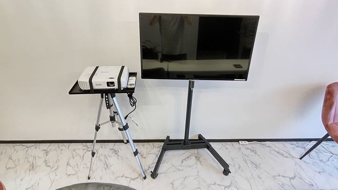 【博多駅P4出口徒歩1分!】WiFi・プロジェクター・モニター・ホワイトボード全て無料!ふれあい貸し会議室 博多A-チンクエの写真14