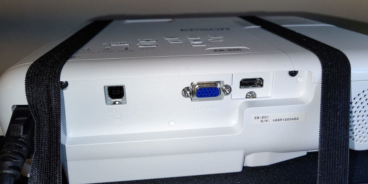 【博多駅P4出口徒歩1分！】WiFi・プロジェクター・モニター・ホワイトボード全て無料！ふれあい貸し会議室 博多A-チンクエの写真16