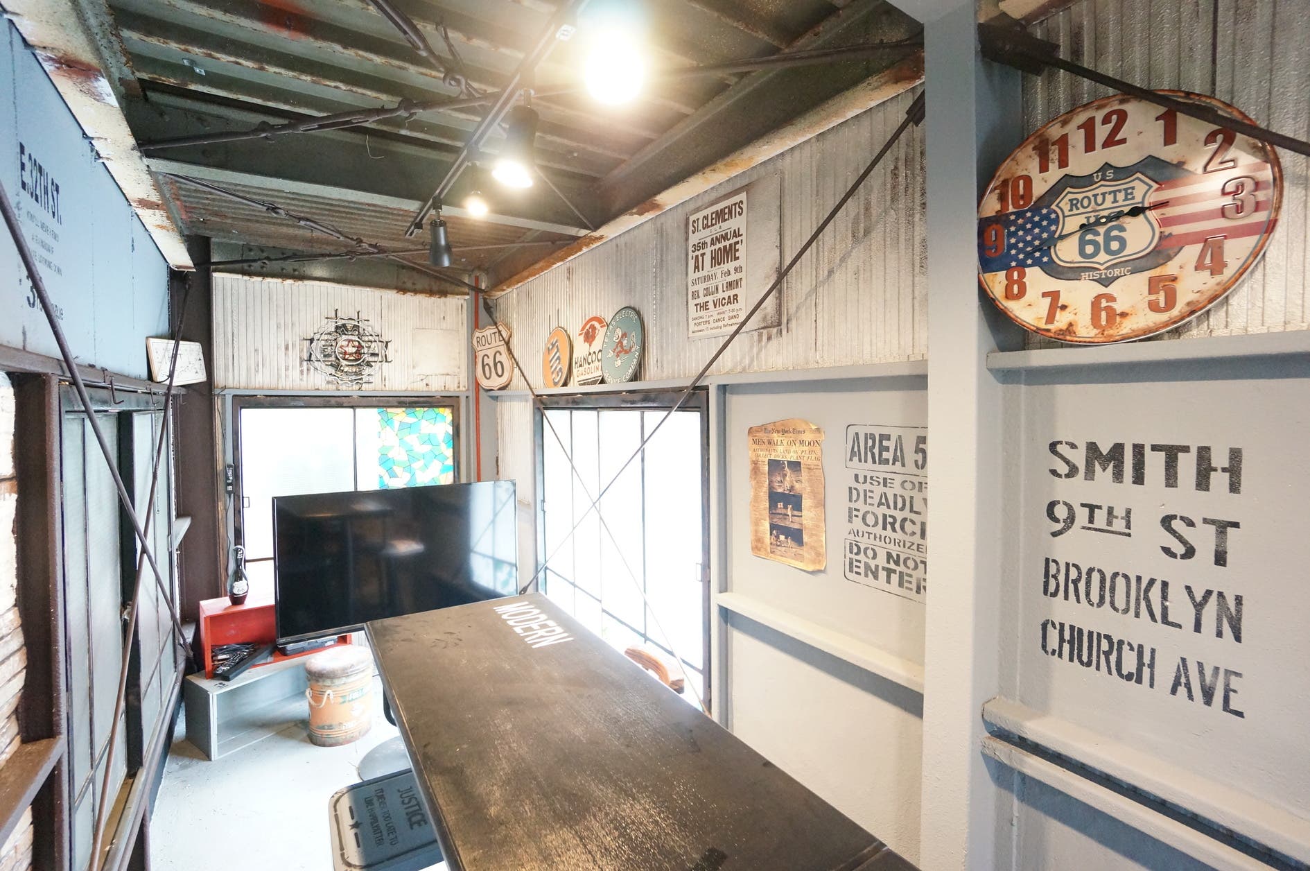 ＜マルチスペース曳舟＞アメリカンダイナーのような内装🍔モニターあり！女子会/パーティー/撮影/会議の写真5