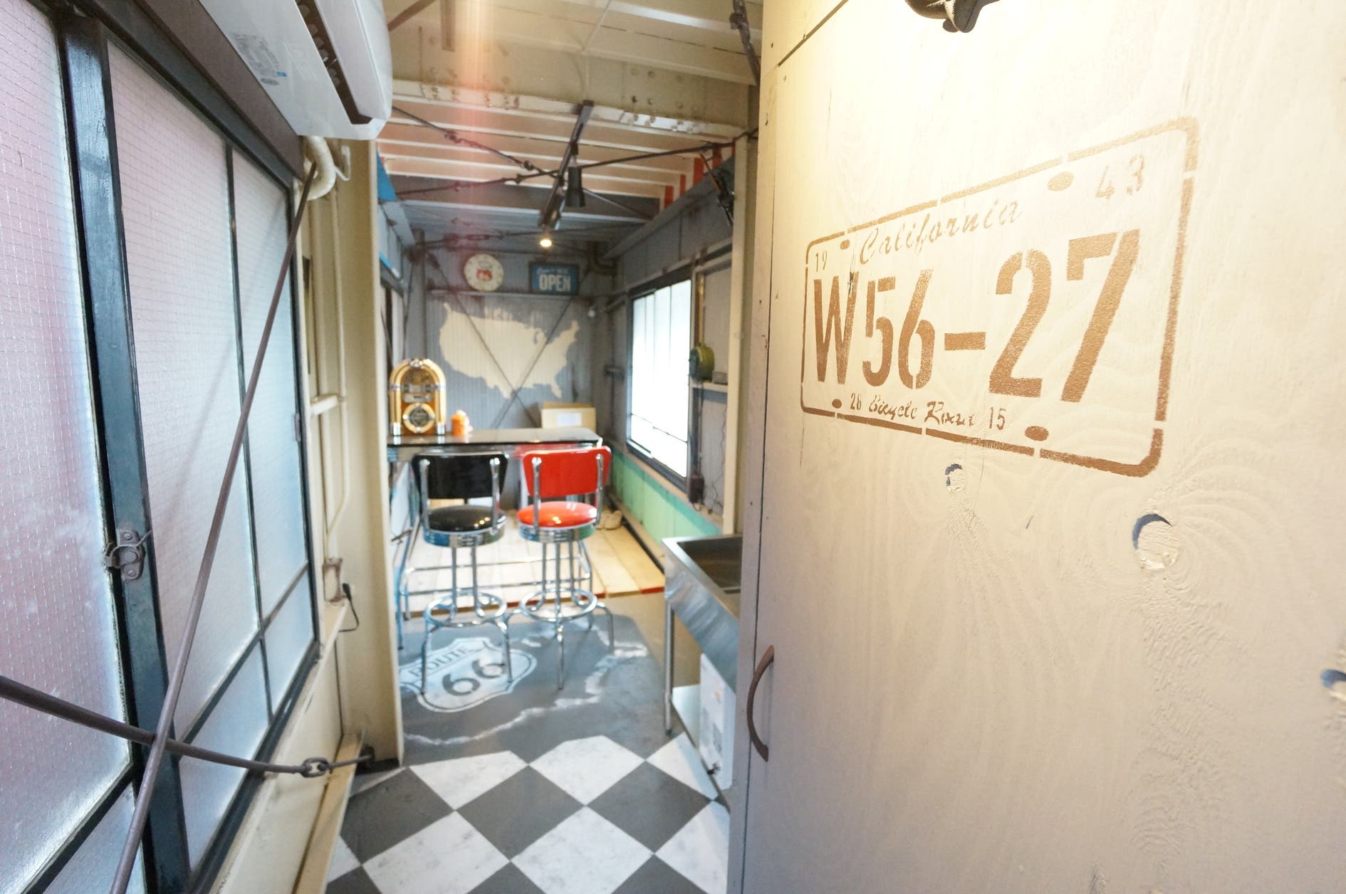 ＜マルチスペース曳舟＞アメリカンダイナーのような内装🍔モニターあり！女子会/パーティー/撮影/会議の写真11