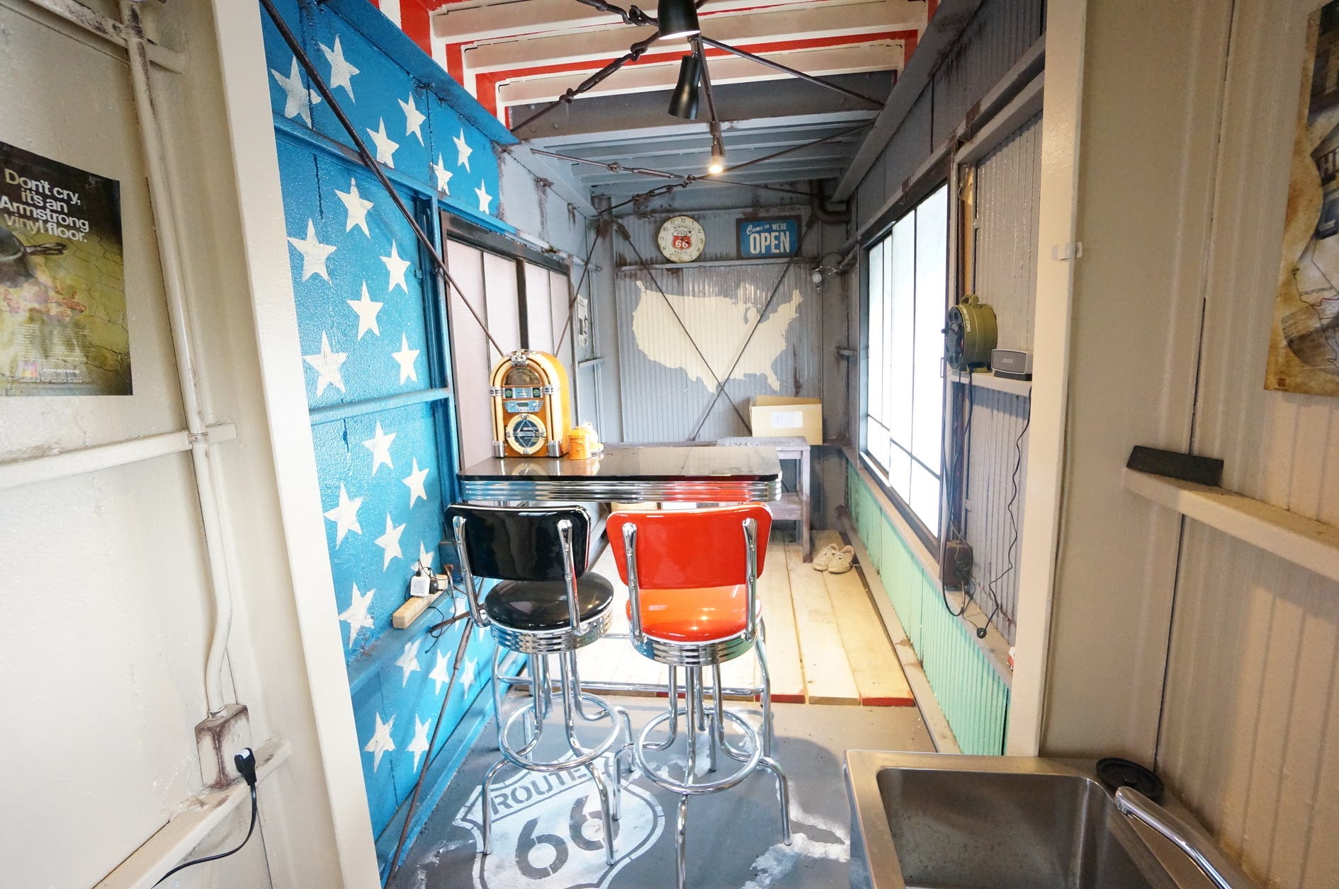 ＜マルチスペース曳舟＞アメリカンダイナーのような内装🍔モニターあり！女子会/パーティー/撮影/会議の写真13