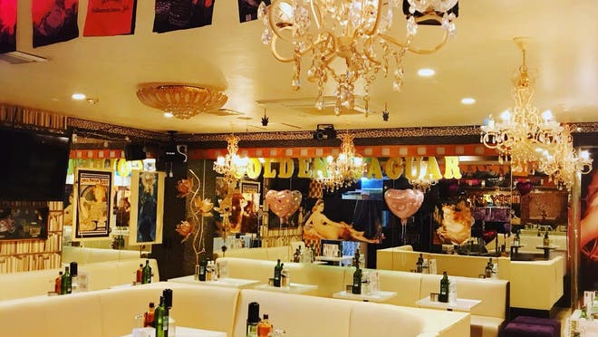 小岩駅から徒歩2分のカラオケ付きゴージャスなイベントスペースの写真1