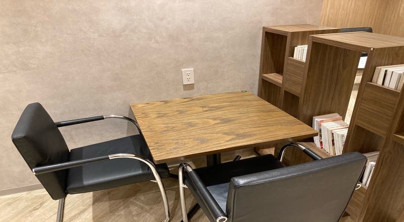 ＜モディコワーキング2人用No.24＞静岡モディのコワーキングスペース✨Wi-Fi/コンセントあり！リモートワーク/Web会議