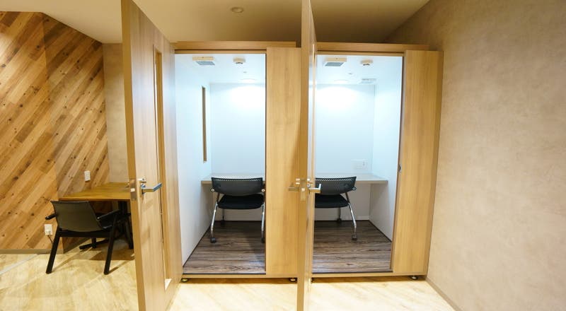 ＜モディコワーキング1人用完全個室No.28＞静岡モディのワークブース✨Wi-Fi/コンセントあり！リモートワーク/Web会議
