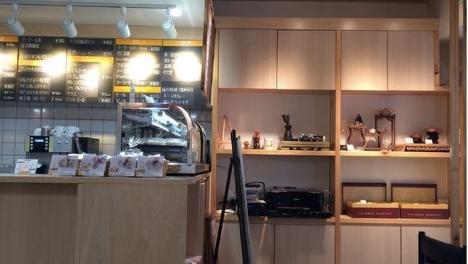 【心斎橋】木のぬくもりを感じる隠れ家風カフェスペース/1F貸切の写真2