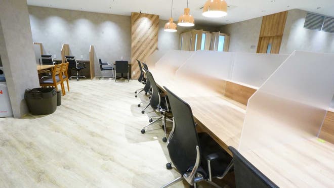 <モディコワーキング1人用自由席Q>フリーアドレスで快適に作業⭐️静岡モディのコワーキングスペース✨Wi-Fi/コンセントの写真1