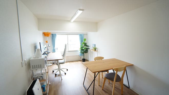 <初台ミニマルオフィス404>高速光回線設置✨完全個室✨モニター/WiFi/マッサージベッド・マットあり!テレワーク/Web会議の写真2