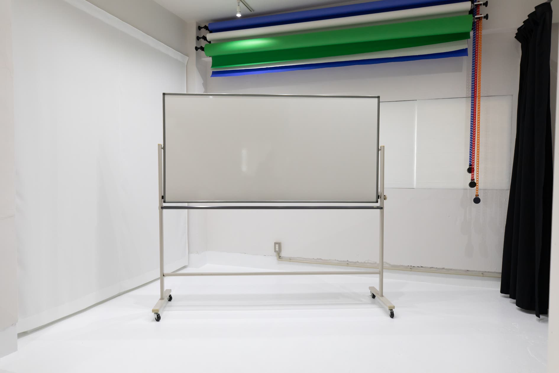 動画撮影/白ホリ/クロマキー【上前津駅/鶴舞公園/大須商店街・徒歩７分】名古屋市中区レンタル撮影スタジオの写真14