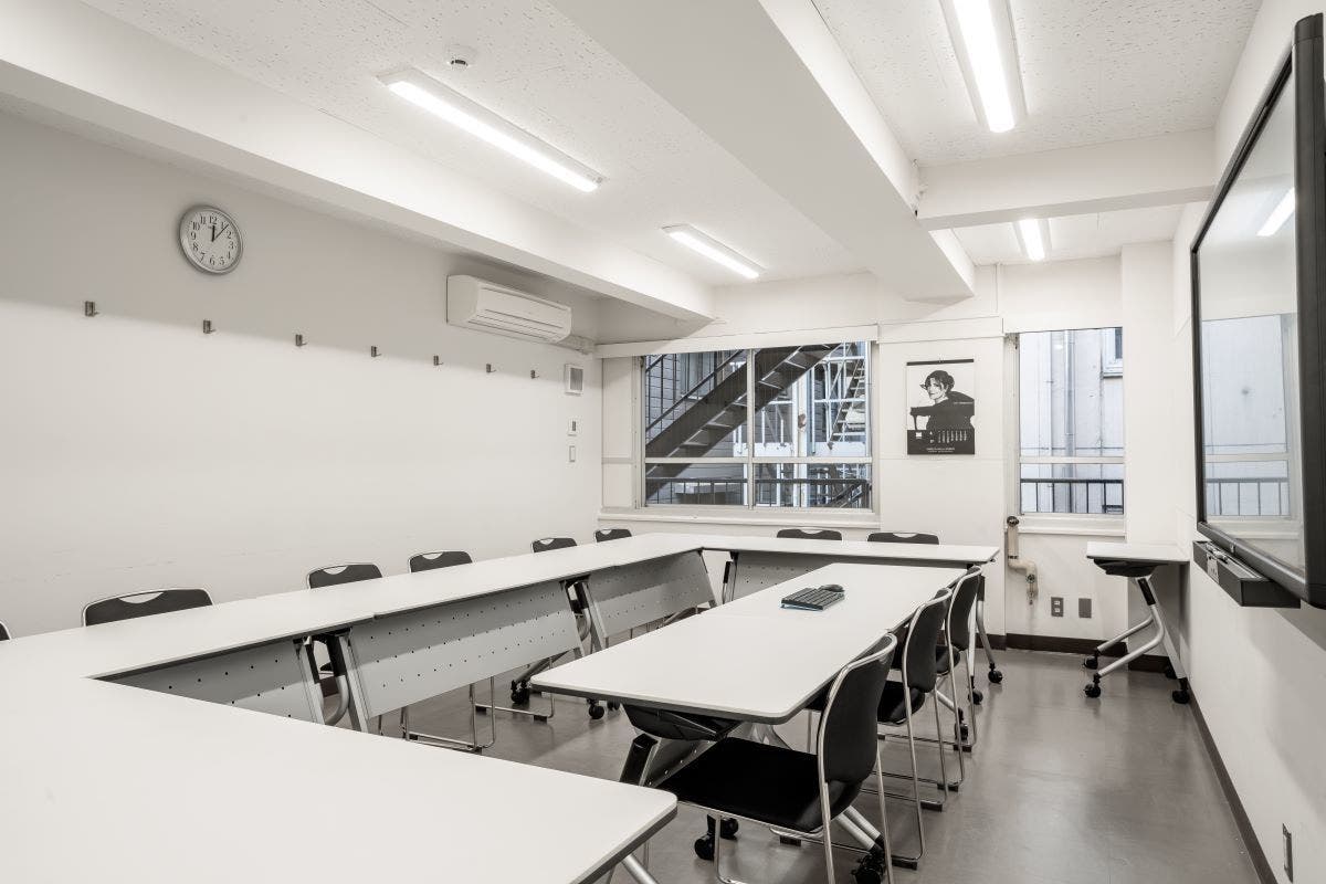 【渋谷徒歩3分】渋谷スペース407:レッスンや会議、動画配信などに【Wifi完備 駐車場あり】の写真1