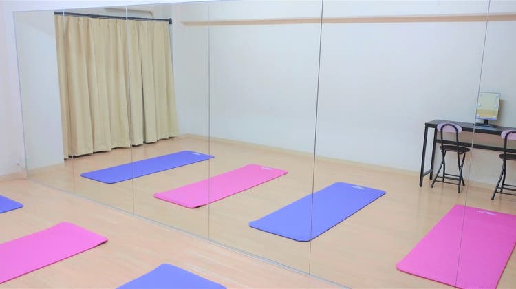 【新大阪駅から5分・西中島南方から3分】ダンス 撮影★大型鏡、WiFi光回線、フローリング、当日予約OK★の写真1