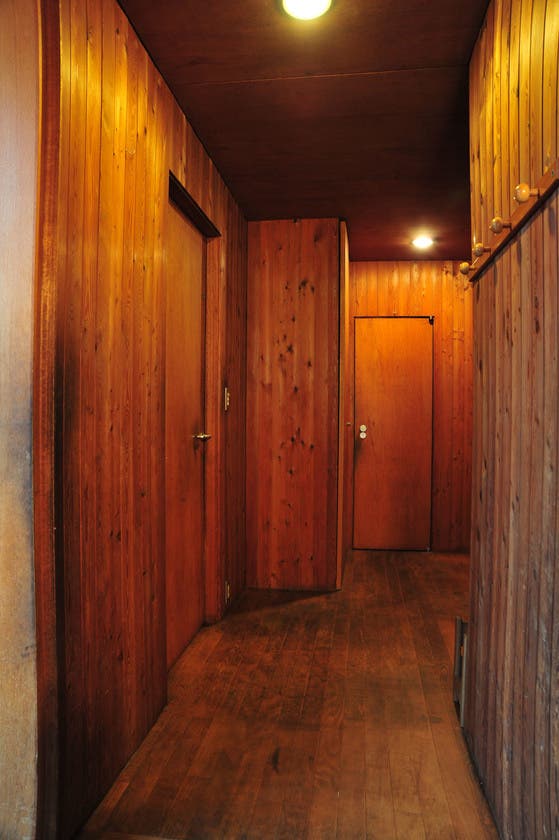 世田谷区 喜多見駅徒歩７分　自然光が入りお庭が見えるリビング＆ダイニング　キッチン付きのアンティークな空間 １Fの写真5