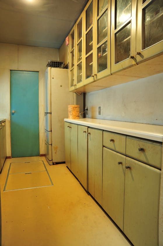 世田谷区 喜多見駅徒歩７分　自然光が入りお庭が見えるリビング＆ダイニング　キッチン付きのアンティークな空間 １Fの写真7